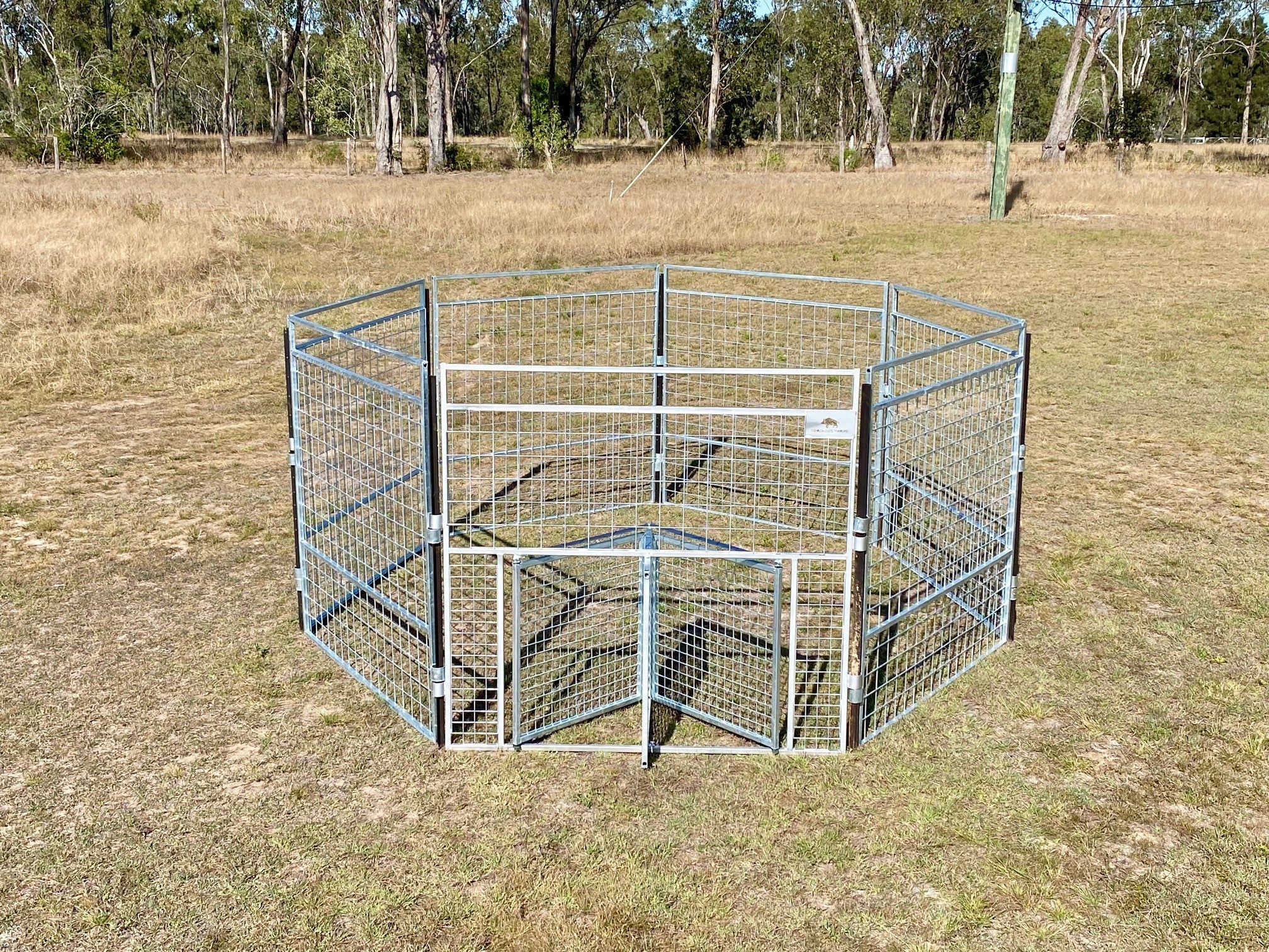 Feral Pig Traps – Trackers Traps